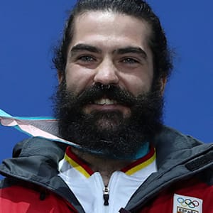 Regino HERNANDEZ Biography, Olympic Medals, Records and Age