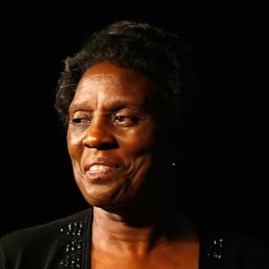 Wyomia TYUS Biography, Olympic Medals, Records and Age