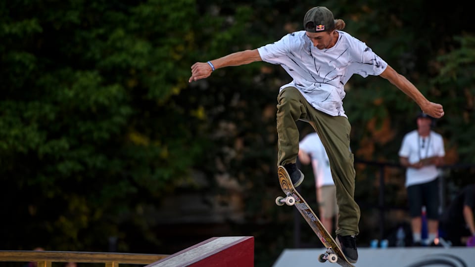 Canada's Decenzo leads last-chance men’s field for Rio street skate finals