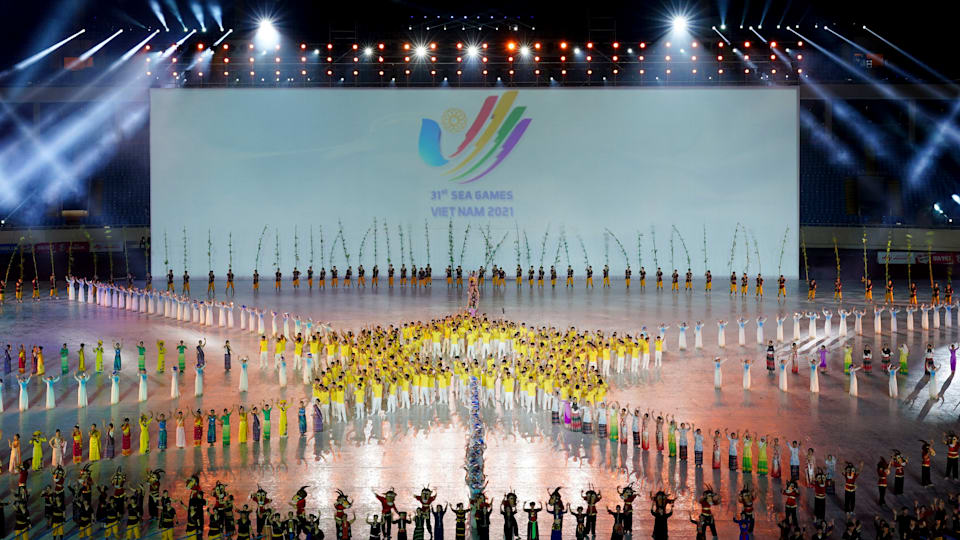 SEA Games 2021: Opening Ceremony lights up Hanoi in spectacular ...