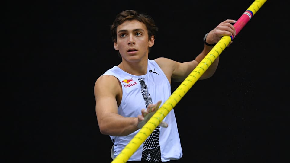 Mondo Duplantis takes outdoor season opener at LSU Alumni gold meet