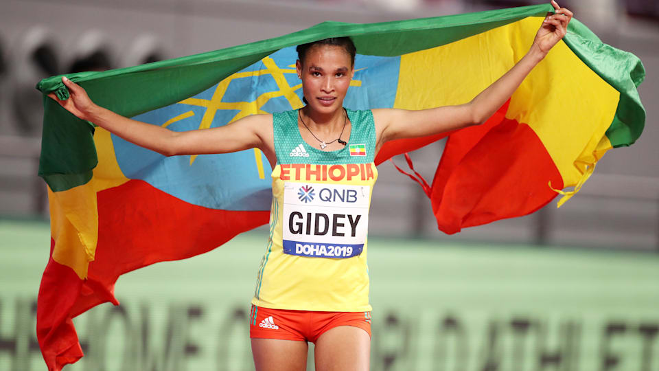 Women's 10,000m final: The battle between the world-record breakers