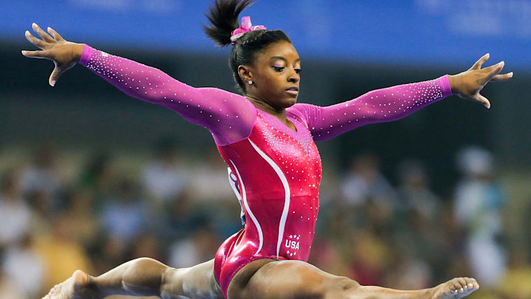 Simone Biles defends World all-around title in 2014