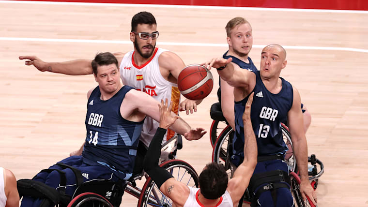 Basketball en fauteuil roulant photos - Jour 12