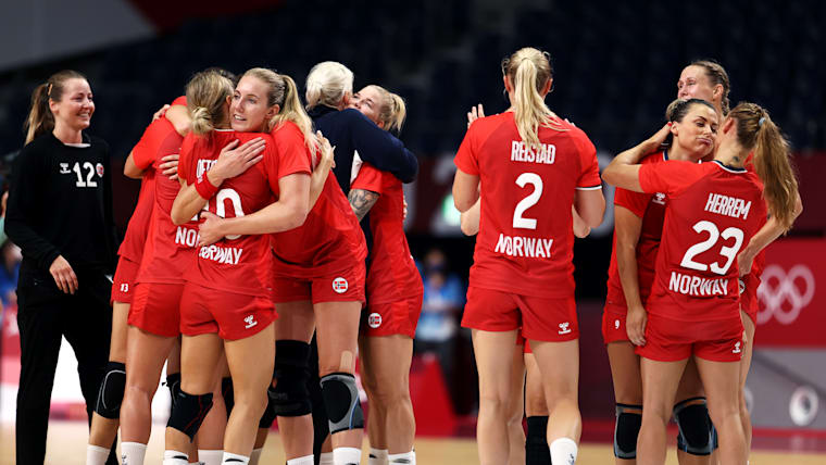 Balonmano imágenes - Día 16
