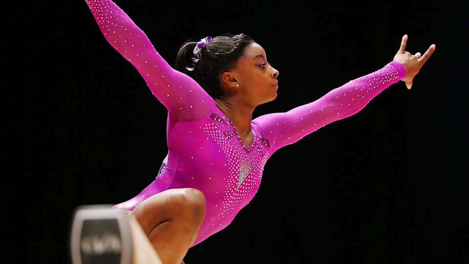 Simone Biles defends World title on beam in 2015