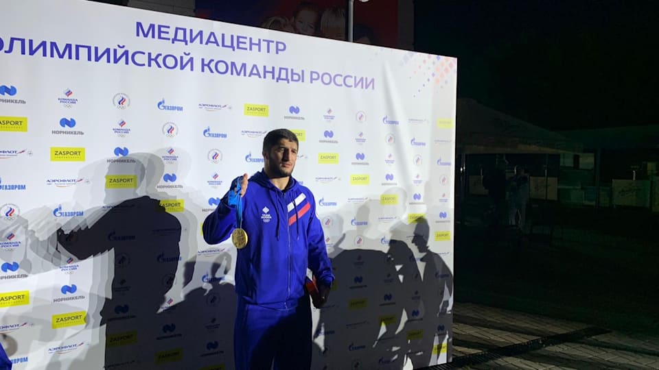 Abdulrashid Sadulaev returns to House of Russia a hero