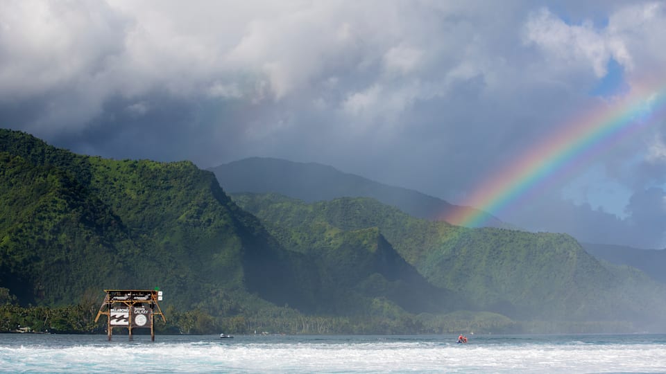 Surfing Tahiti