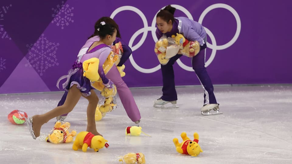 Yuzuru Hanyu puts the 'win' into Winnie the Pooh! | Olympic Channel