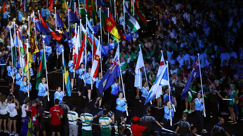 How many countries participate in Commonwealth Games?