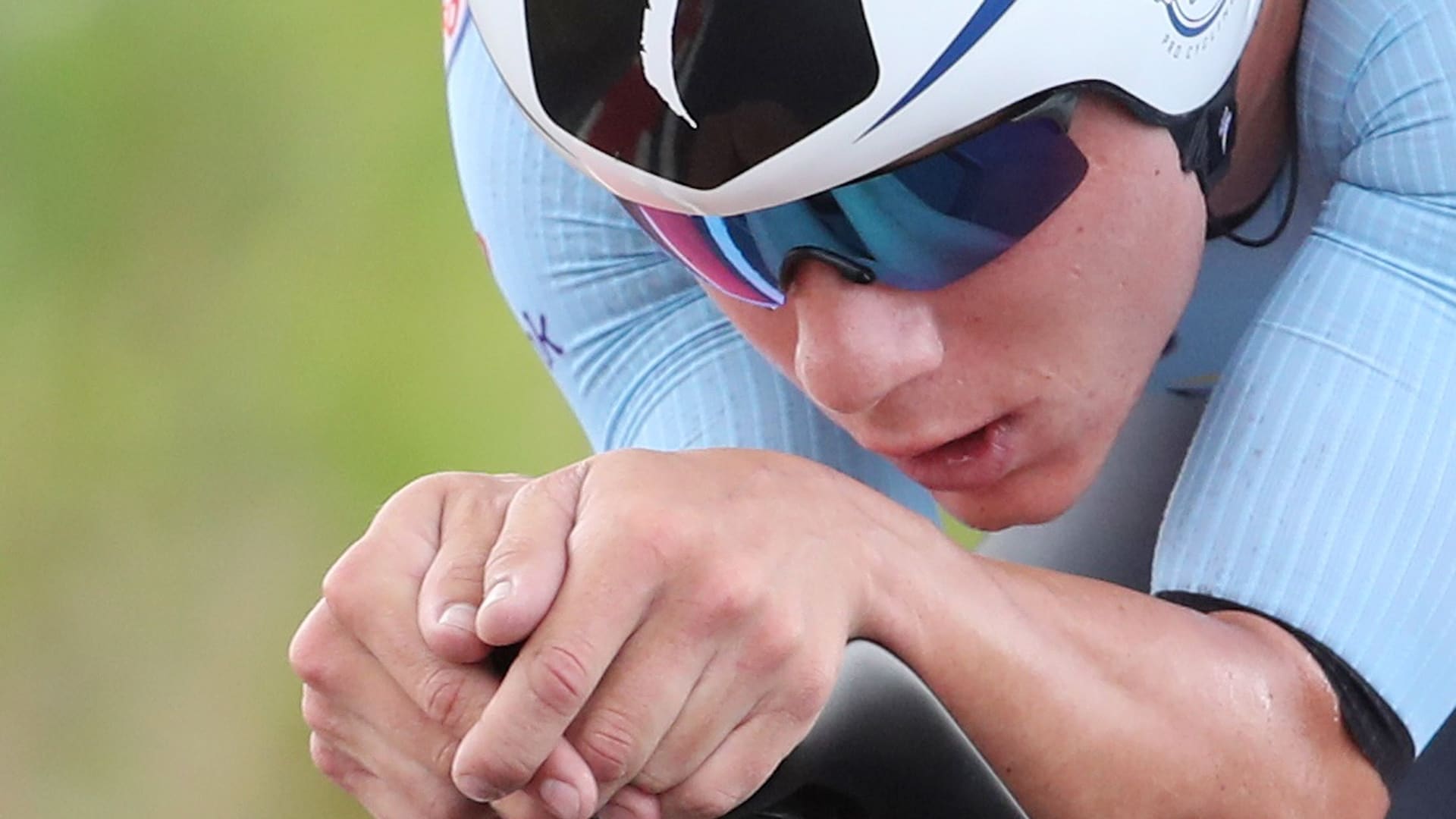 Alexandra De La Mora Legs