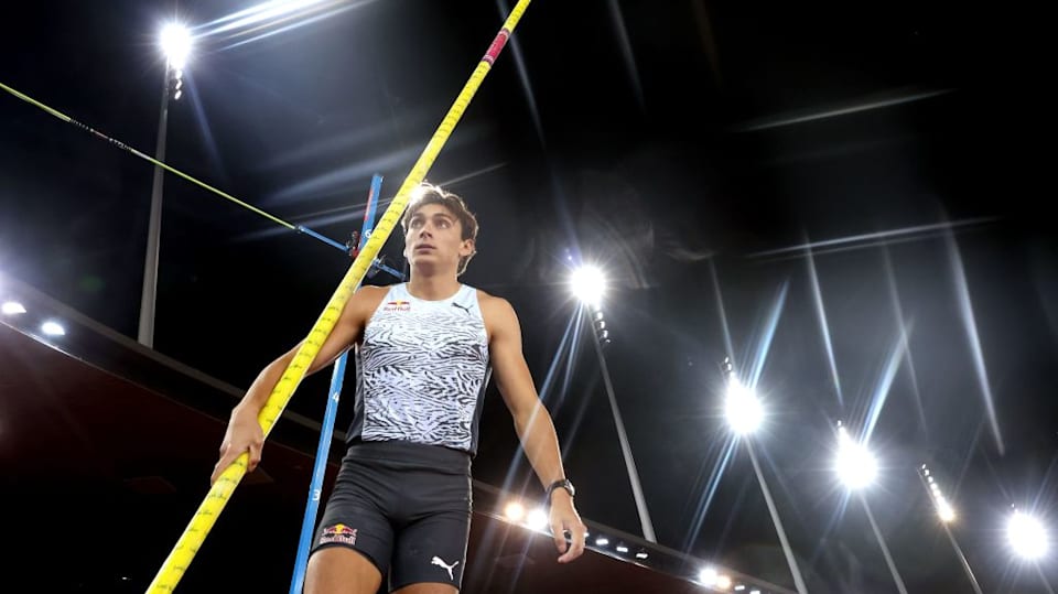 Pole vault: Mondo Duplantis captures Mondo Classic, falls short on ...