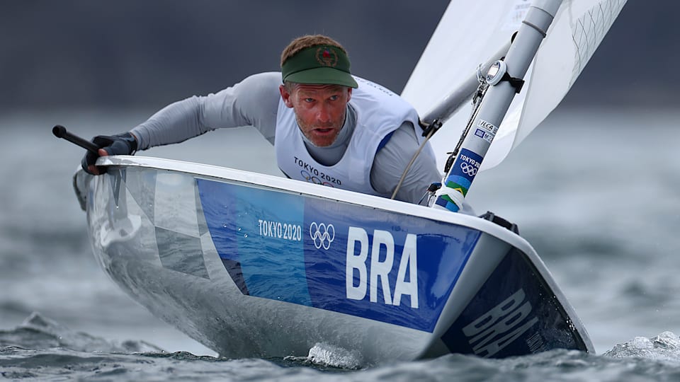 Robert Scheidt completa 50 anos: relembre algumas das principais ...