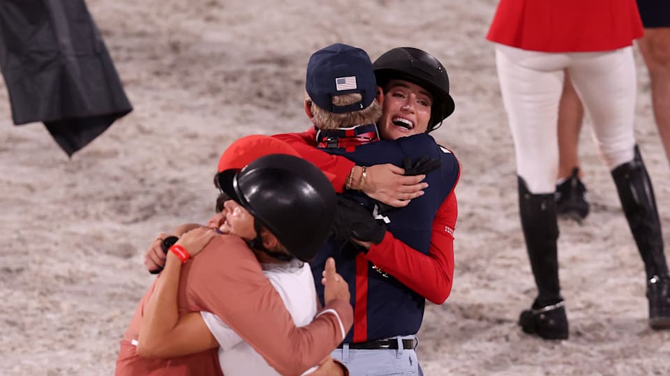 Jessica Springsteen helps Team USA to Olympic jumping silver