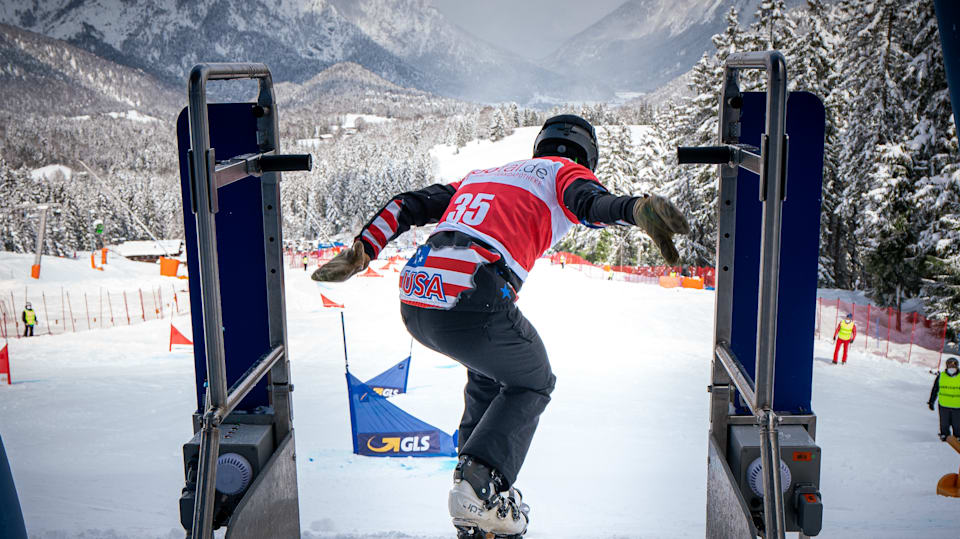 USA snowboarder Cody Winters: Washing windows to finance an Olympic dream