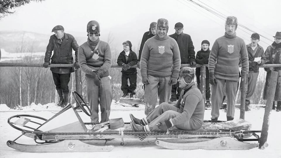 Le 15 février 1932, Eddie Eagan devient le seul médaillé d'or aux Jeux d'été et d'hiver ...