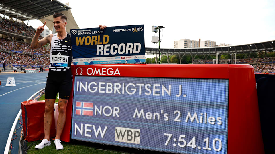 Jakob Ingebrigtsen: Norwegian runner demolishes 26-year-old two-mile ...