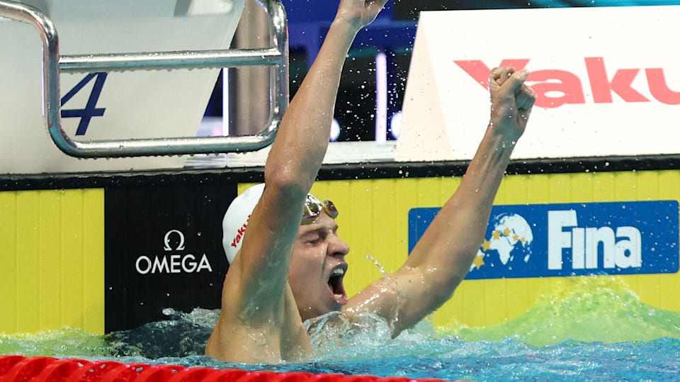 Championnats du monde de natation : Léon Marchand en or sur 400 m quatre nages devant Foster et ...