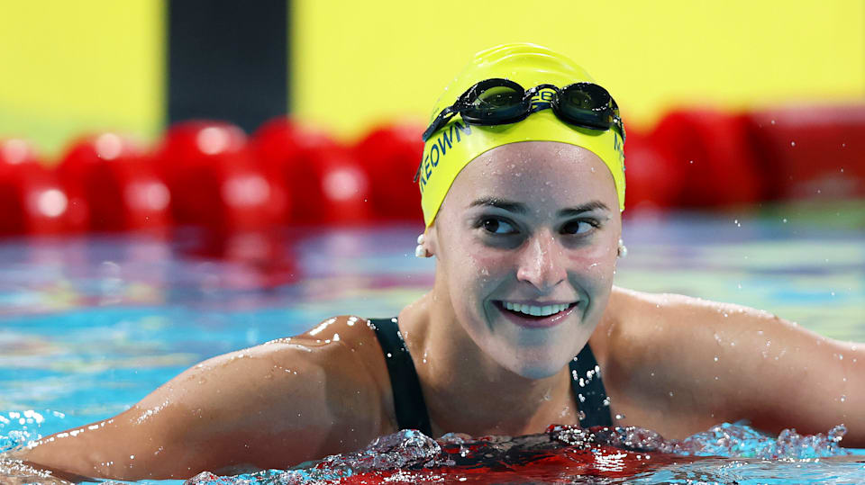 Kaylee McKeown sets new world record in 200m backstroke at NSW State Open Championships
