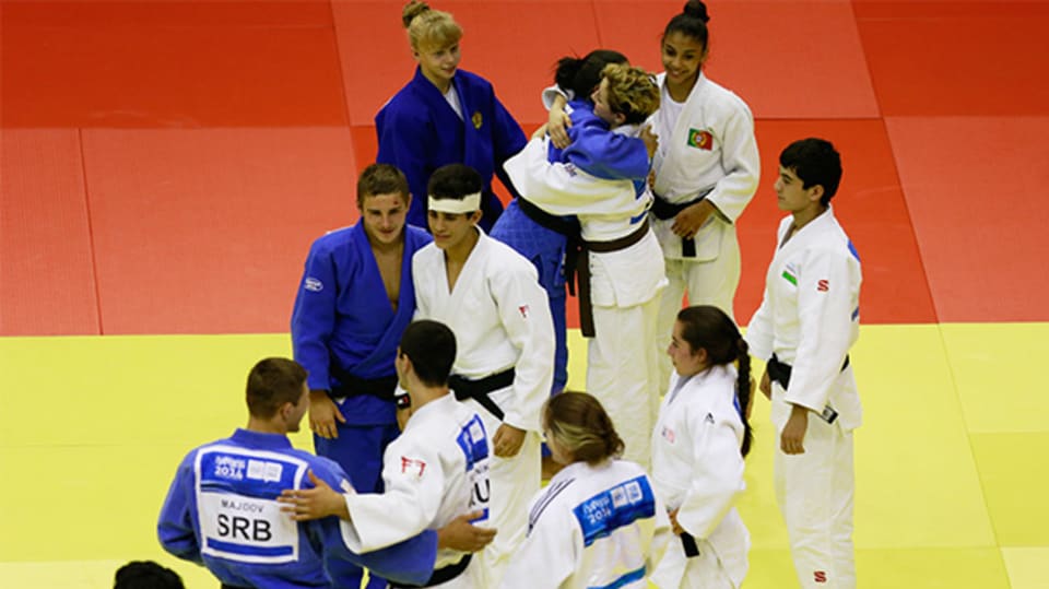 Judo mixed team event creates ‘family’ ties across borders - Olympic News