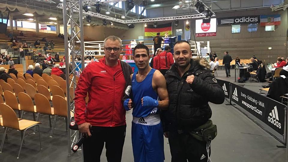 Wessam Salamana: The boxer fighting to represent refugees everywhere at ...