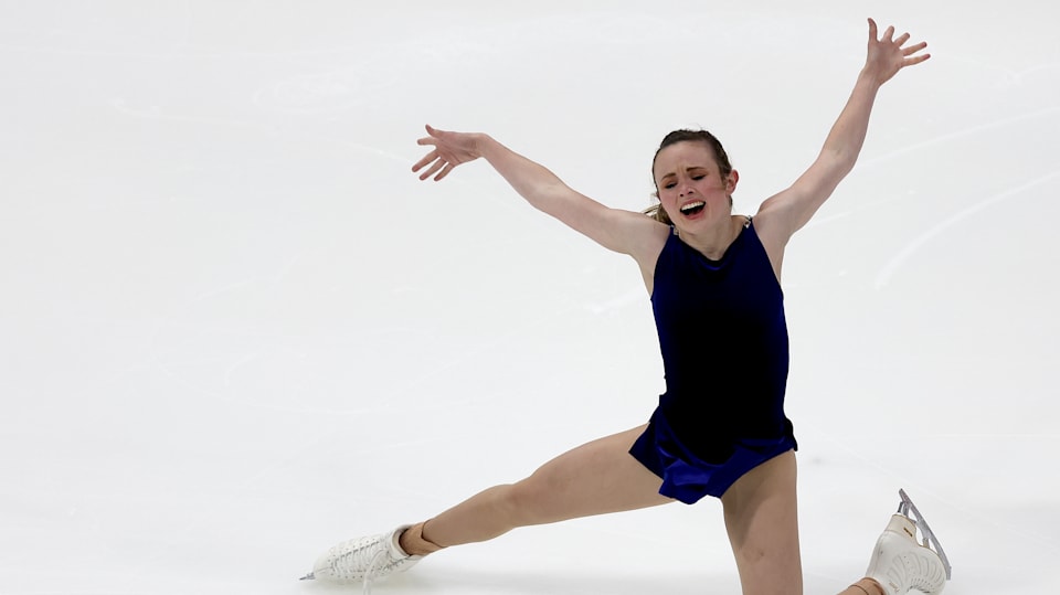 Mariah Bell skates into lead at U.S. Figure Skating Championships