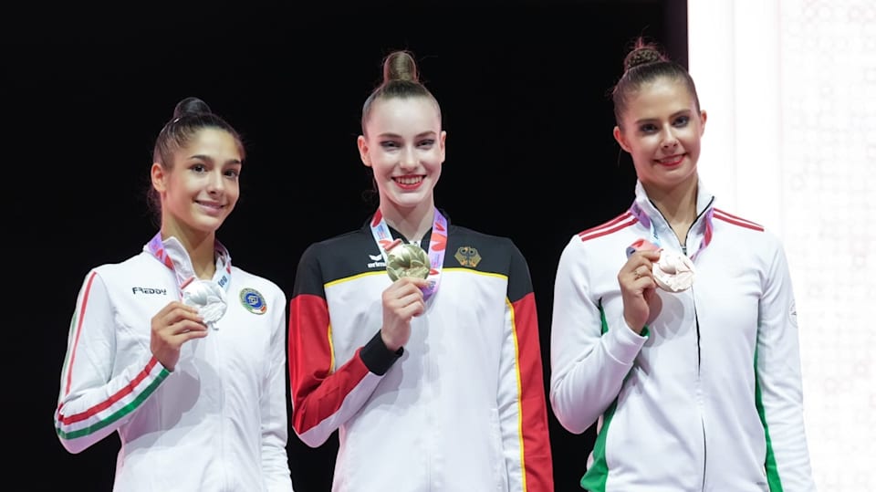 Sofia Raffaeli è argento iridato al cerchio e alla palla | Risultati finali Mondiale ginnastica ...