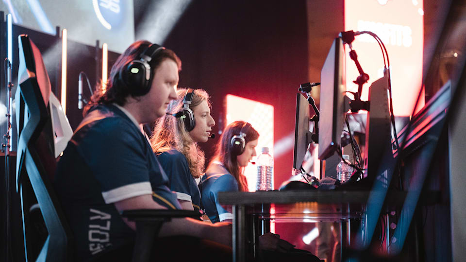 Rocket League women's teams look to make history at Olympic Esports Week