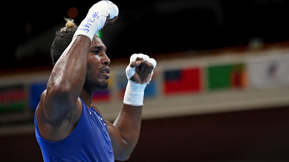 Cuba’s Julio la Cruz reaches men's heavyweight boxing final, Brazil’s ...