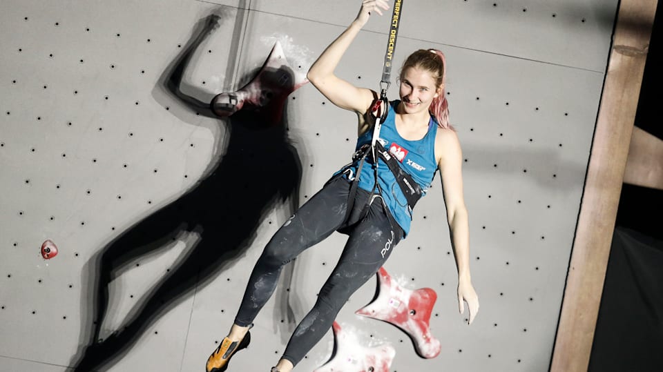 Aleksandra Kalucka and Samuel Watson win speed climbing ISFC World Cup ...