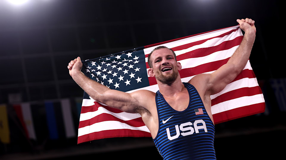 Magic Man David Taylor beats Hassan Yazdani in men's freestyle wrestling