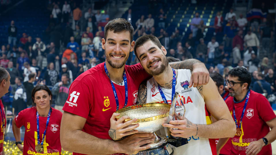 Willy and Juancho Hernangomez: The Spanish NBA siblings who thrive in ...