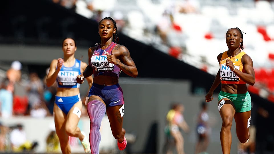 World Athletics Championships 2023: Sha'Carri Richardson saunters through to women's 200m semis