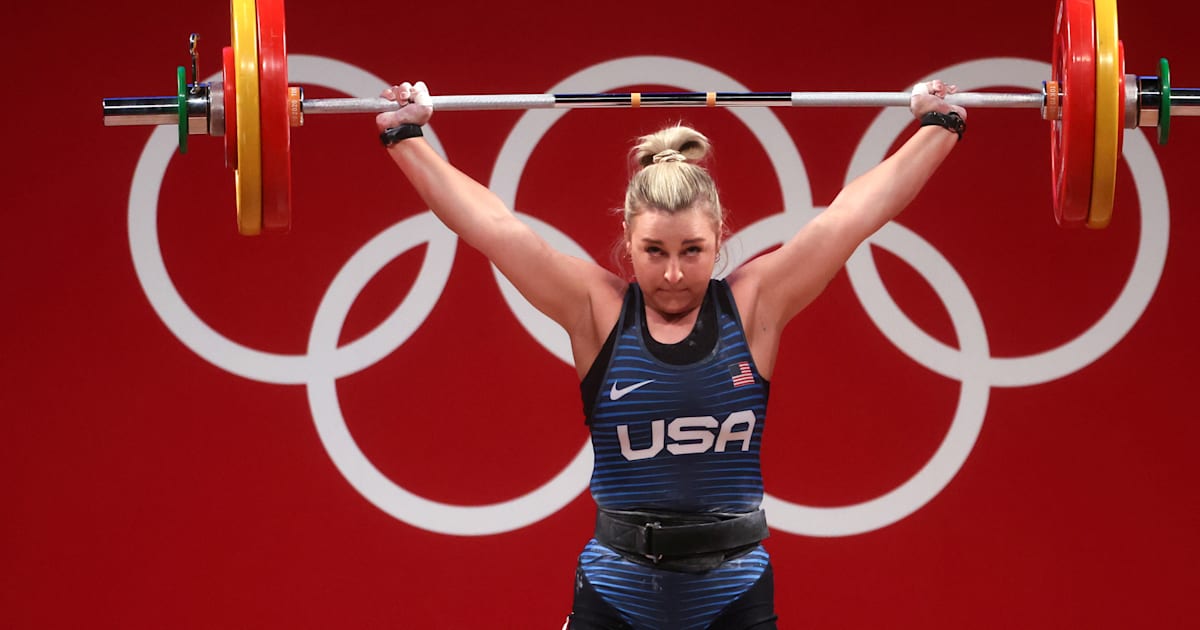 Weigthlifter Katherine Nye says girls should be proud of their muscles