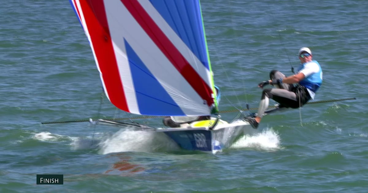 Medal Moment | Tokyo 2020: Saling Men's 49er Team (GBR)