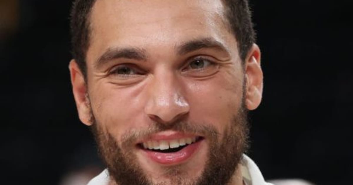 Zach LAVINE Biography, Olympic Medals, Records and Age