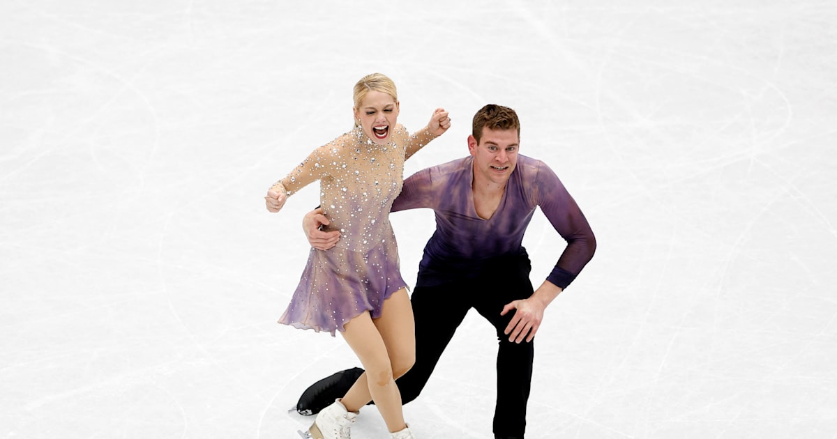 Knierim and Frazier win figure skating world championships pairs title