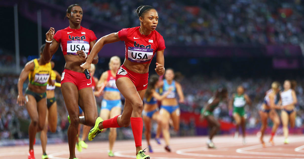 Replay: record del mondo nella 4x100 femminile per gli USA