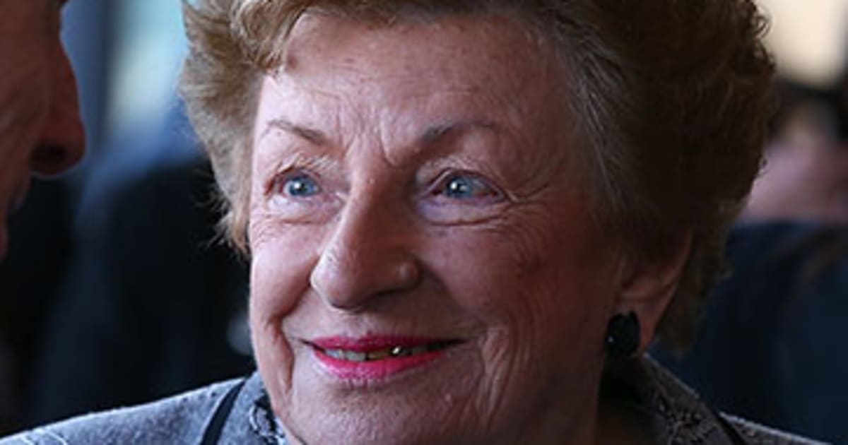 Marjorie JACKSON Biography, Olympic Medals, Records and Age