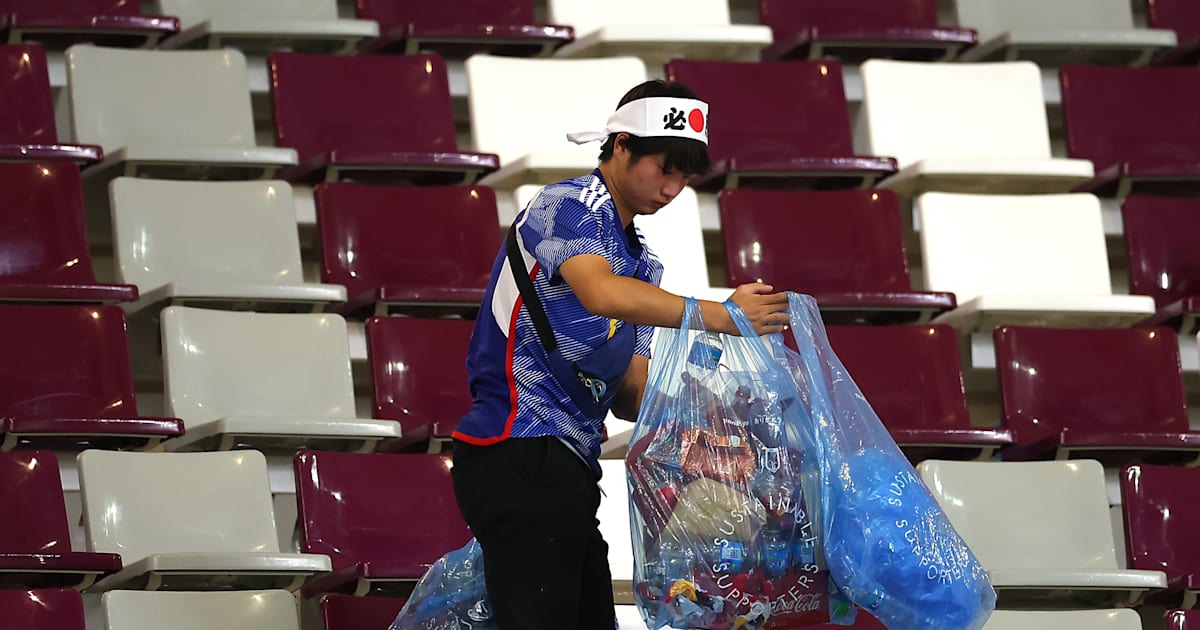 FIFA World Cup 2022: Japan players and fans continue cleaning up ...