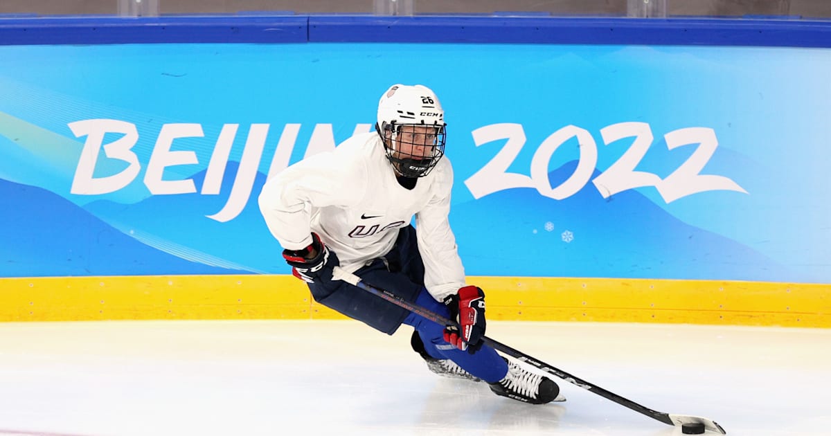 Kendall Coyne Schofield steps up fight for ice hockey equality
