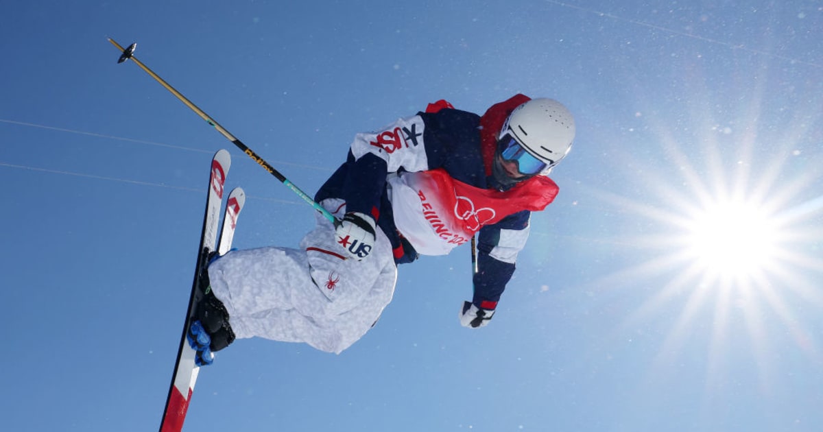 Women's & Men's Freeski Halfpipe Qualifications - Freestyle Skiing ...