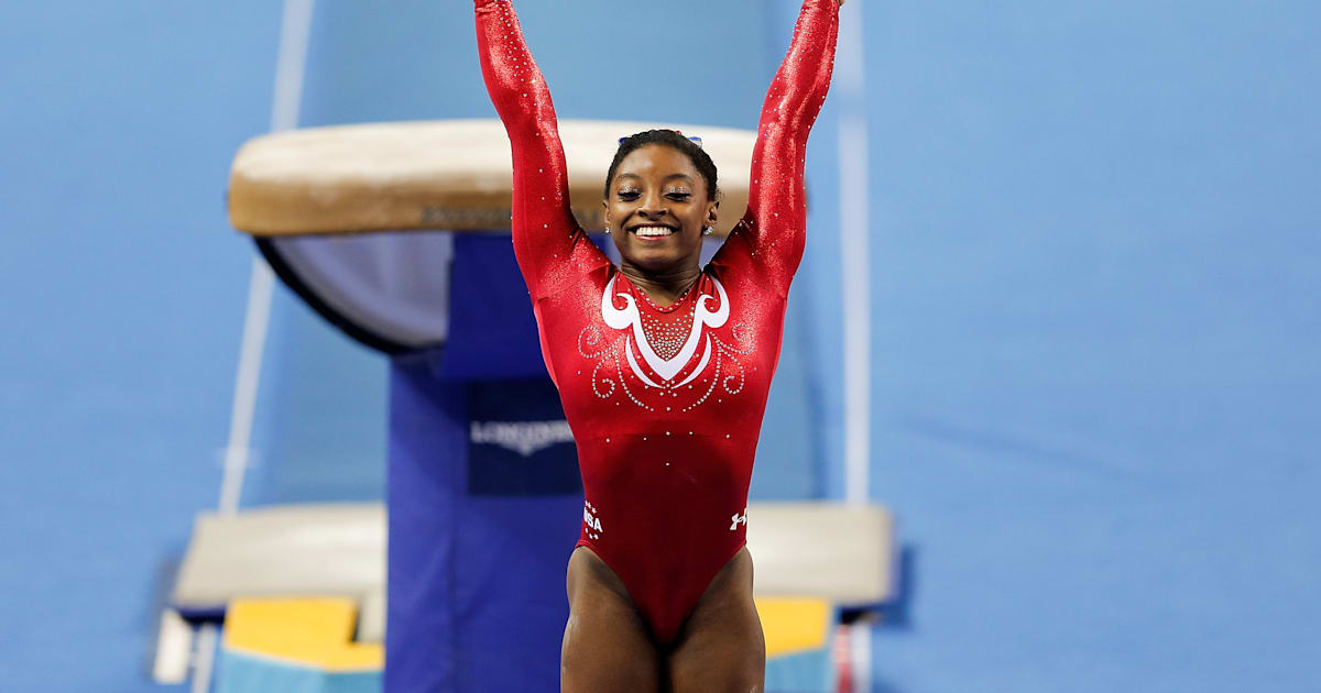 Simone Biles wins team gold in 2014
