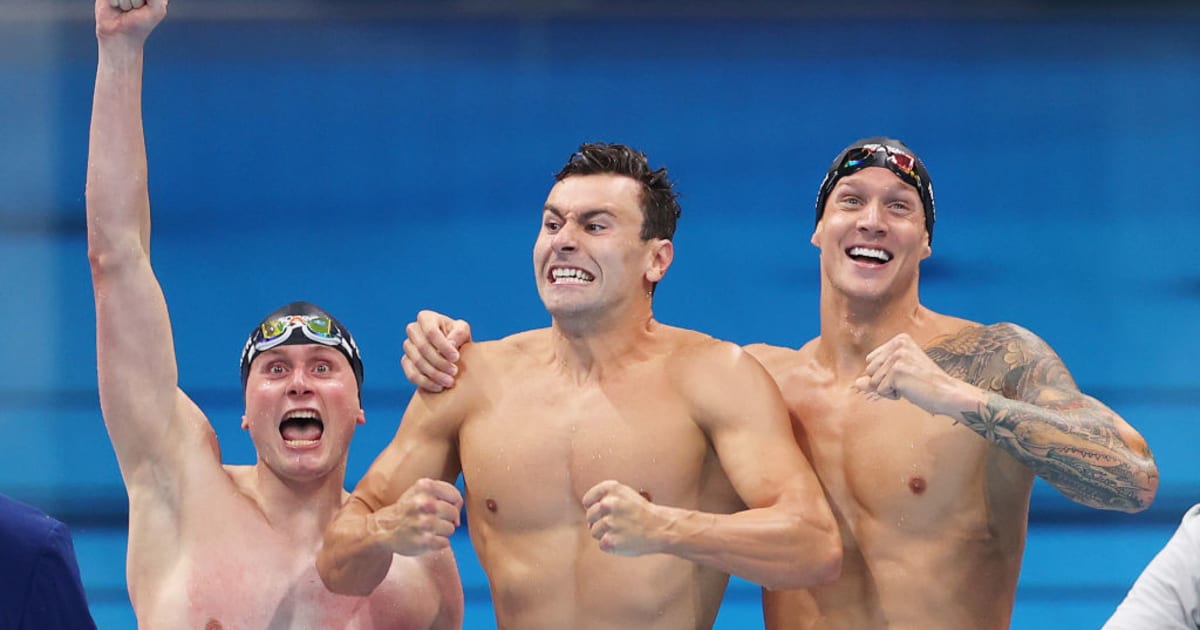 Team USA dominate in pool to retain men’s 4x100m freestyle crown