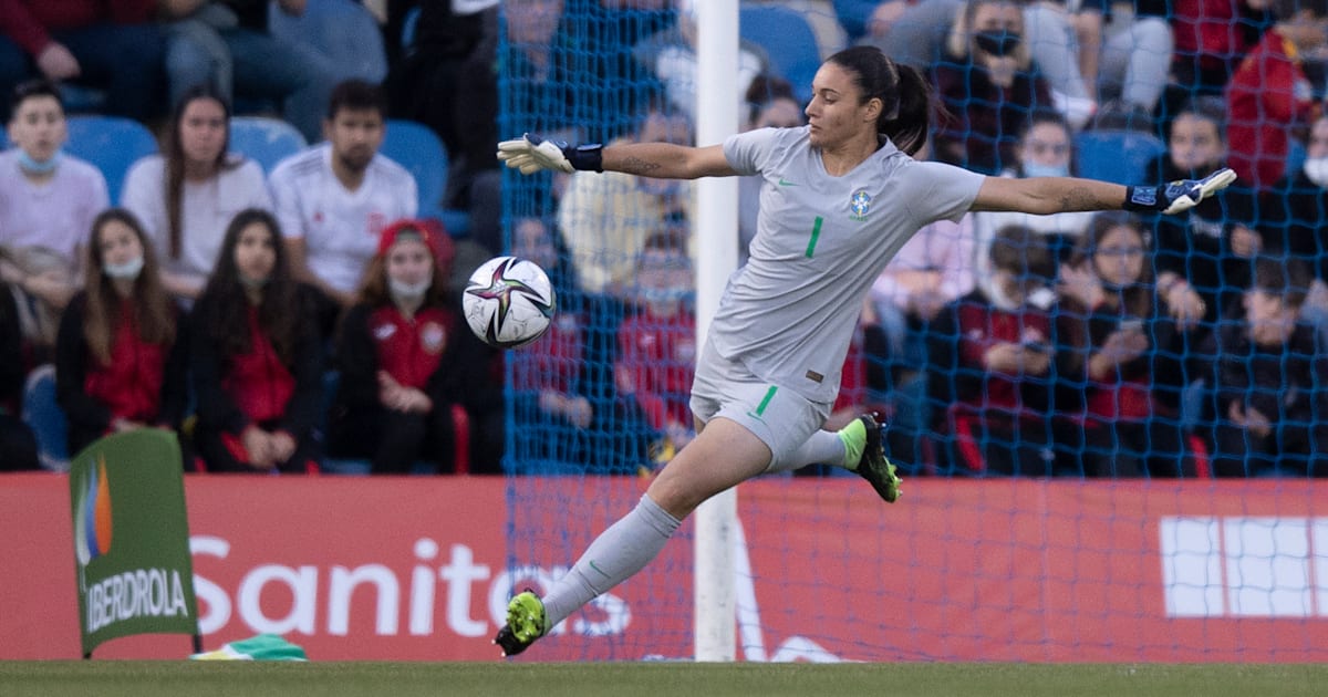 Lorena, goleira da seleção, animada pra enfrentar Argentina
