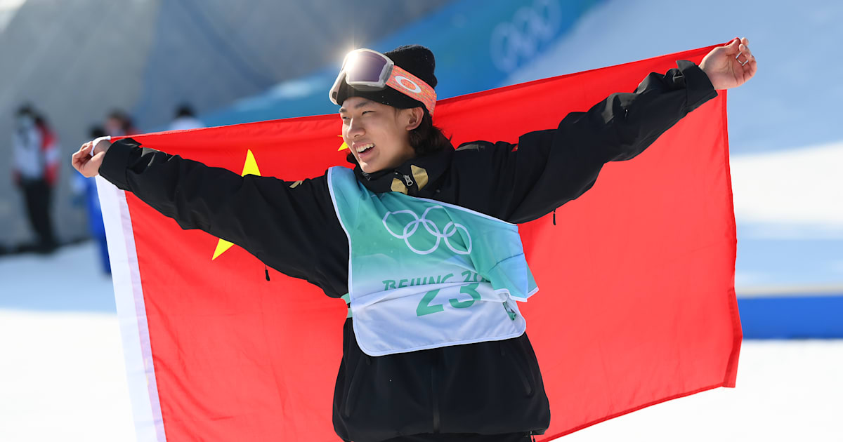 Snowboard Men's Big Air Final Run 2 - Featuring Su Yiming - Beijing ...