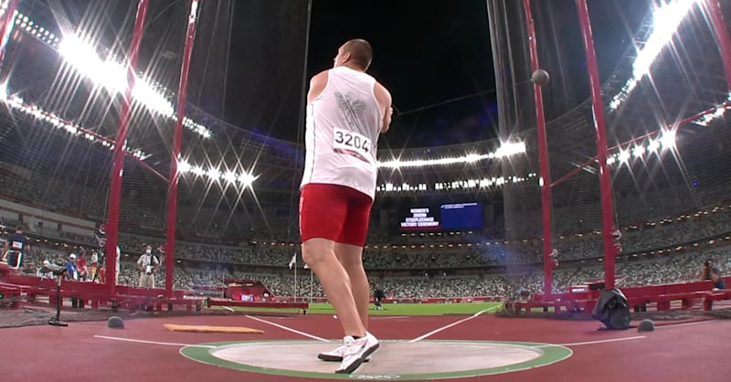 Medal Moment | Tokyo 2020: Athletics Men's Hammer Throw - W Nowicki (POL)