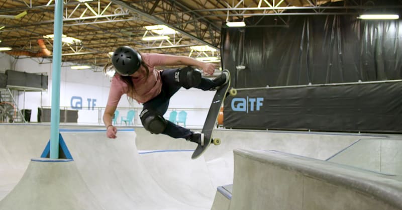 Skateboarding: How to do a backside disaster